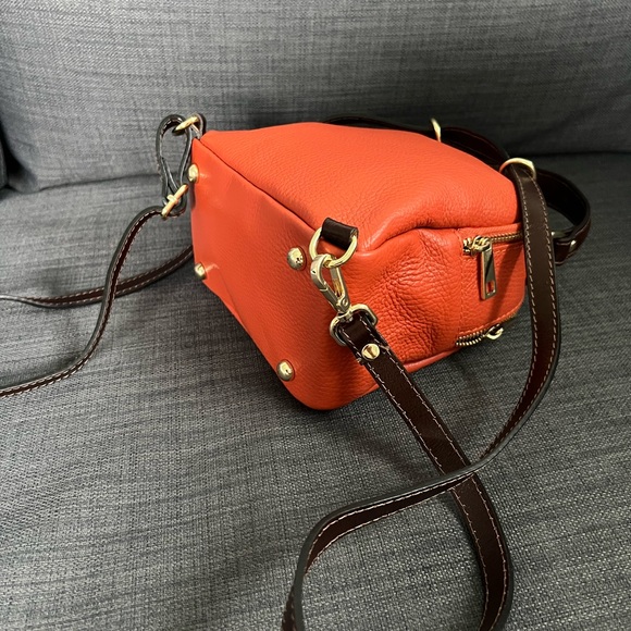 Divina Firenze | Bags | Nwt Divina Firenze Small Multifunctional ...